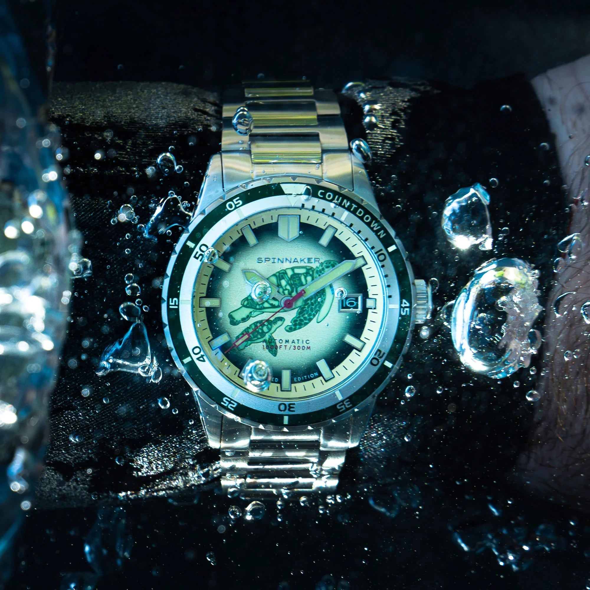 How Dive Watches Withstand Extreme Underwater Conditions – Spinnaker ...